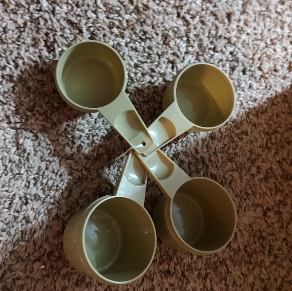 Tupperware | Kitchen | Vintage Green Tupperware Measuring Cups | Poshmark